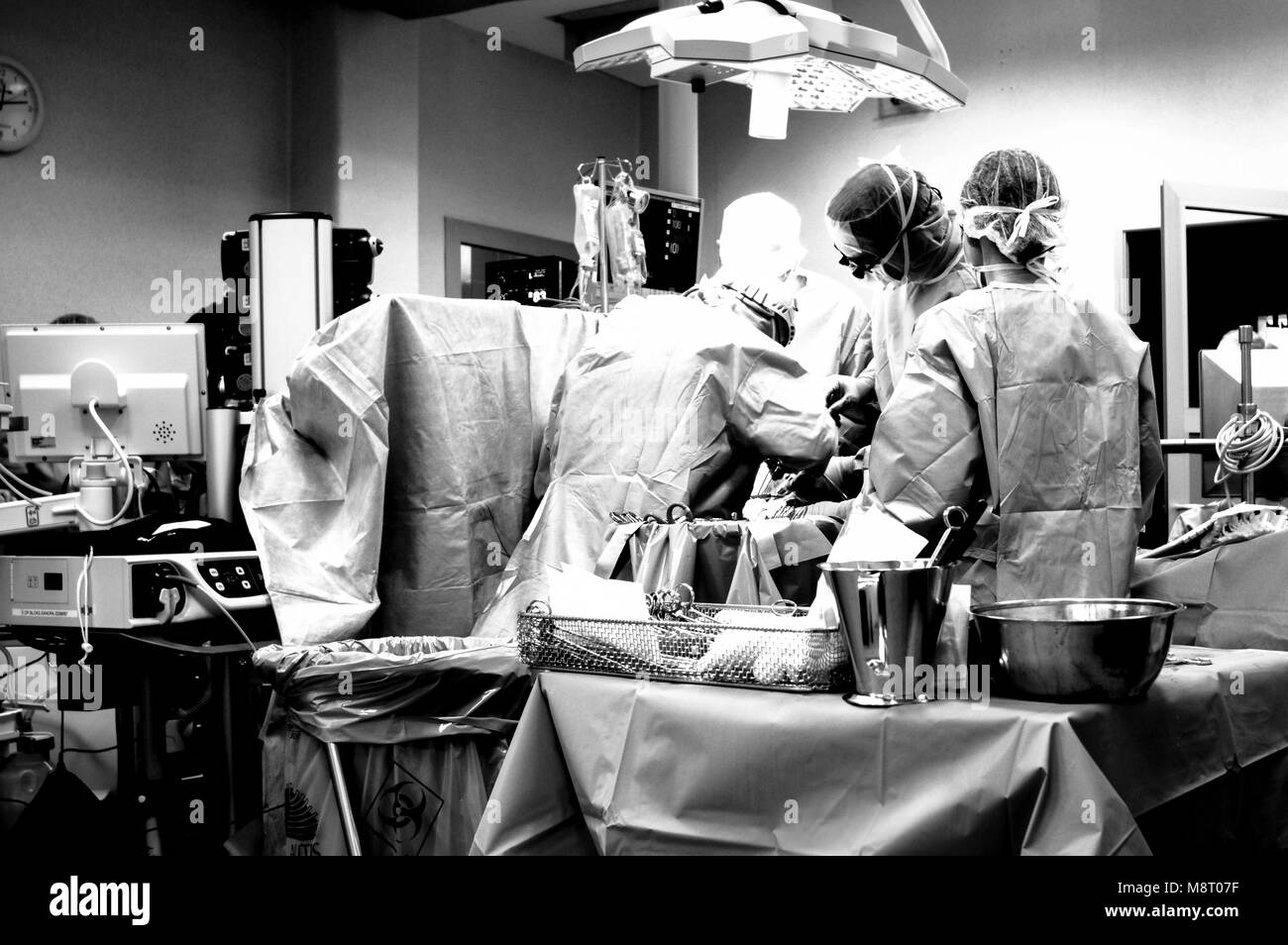 Surgeons at work Stock Photo - Alamy