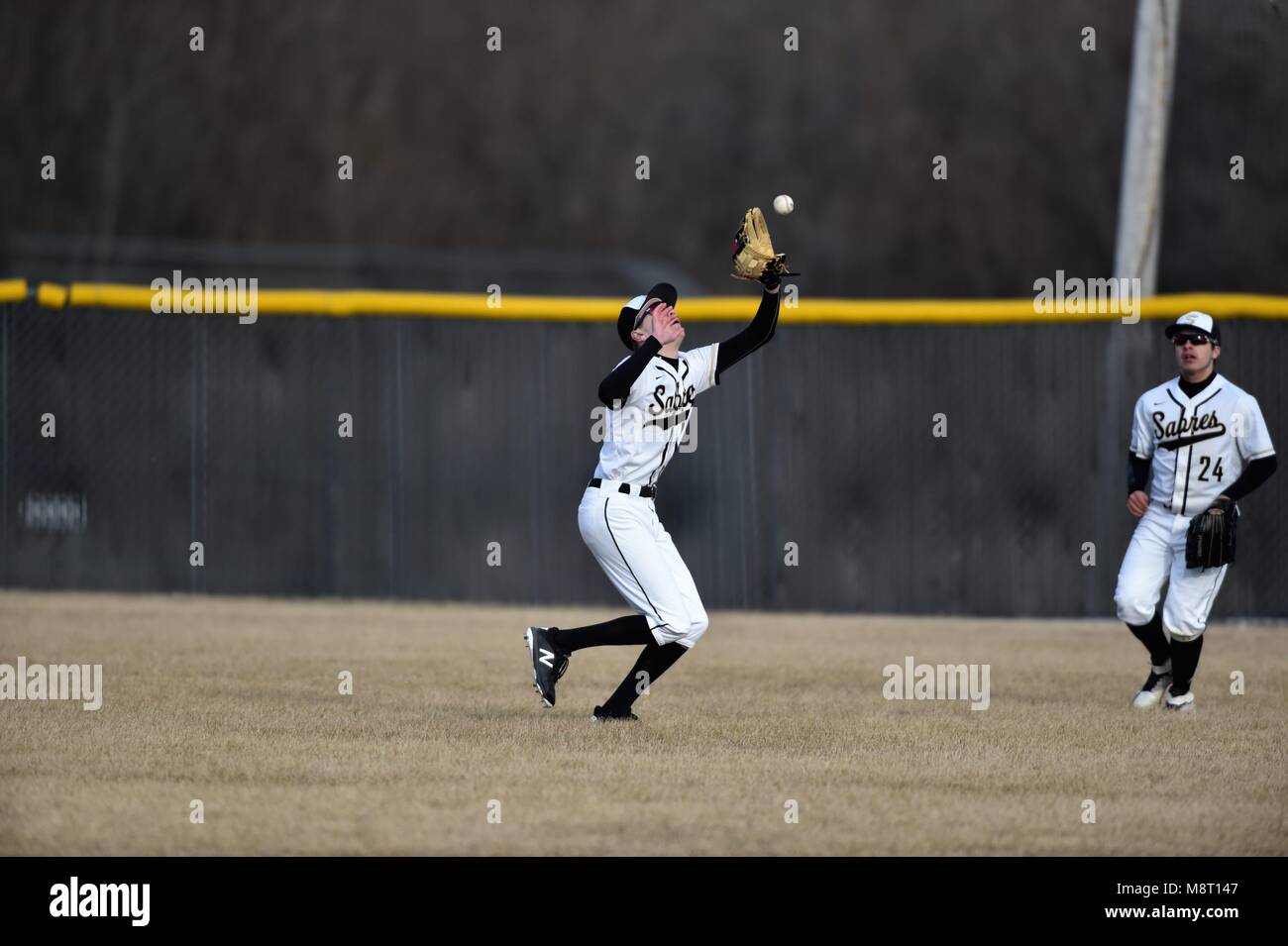 Right fielder hi-res stock photography and images - Alamy