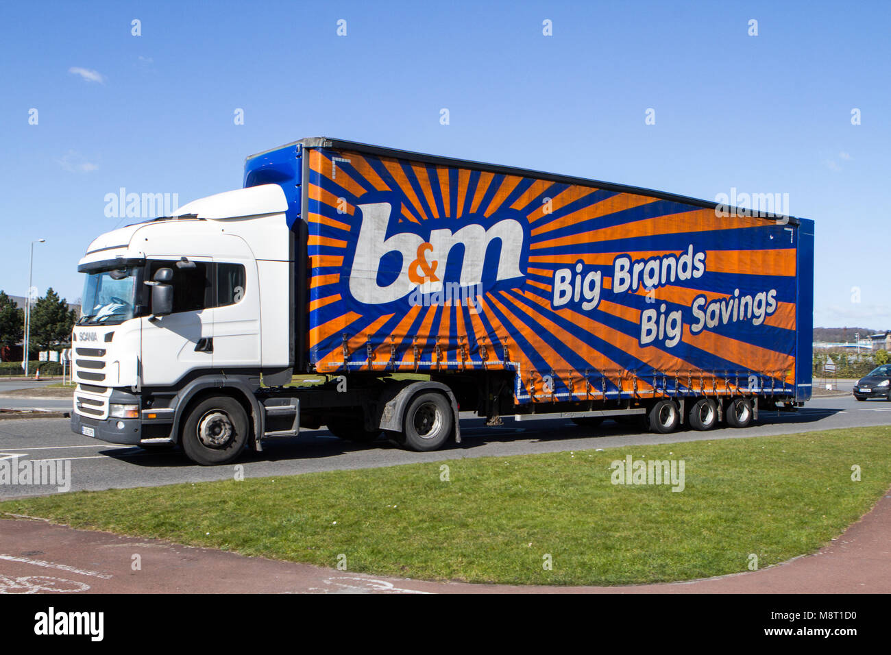 B & M bargains truck cargo store delivery transport & logistics in ...