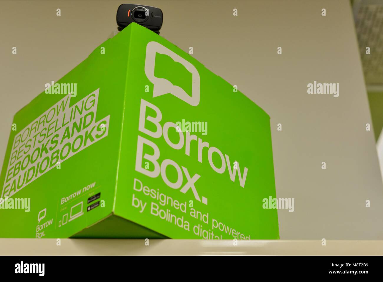 Borrow box and borrowing booth at a library, CityLibraries Aitkenvale ...