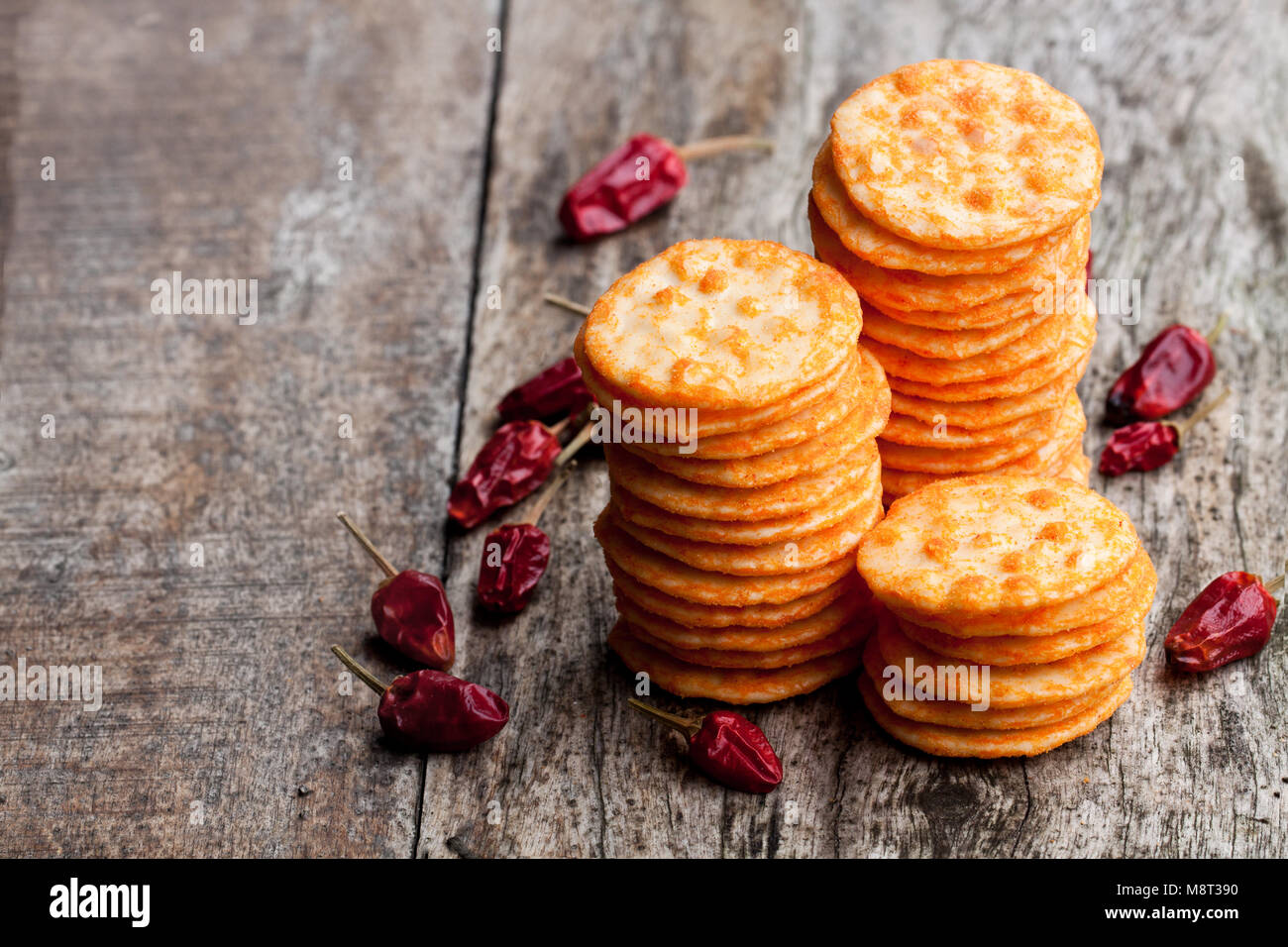 Round shape cracker hi-res stock photography and images - Alamy