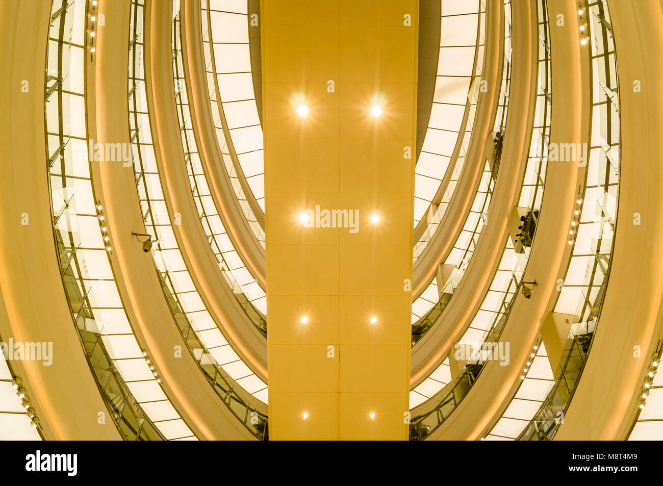 Inside shoping center hi-res stock photography and images - Alamy