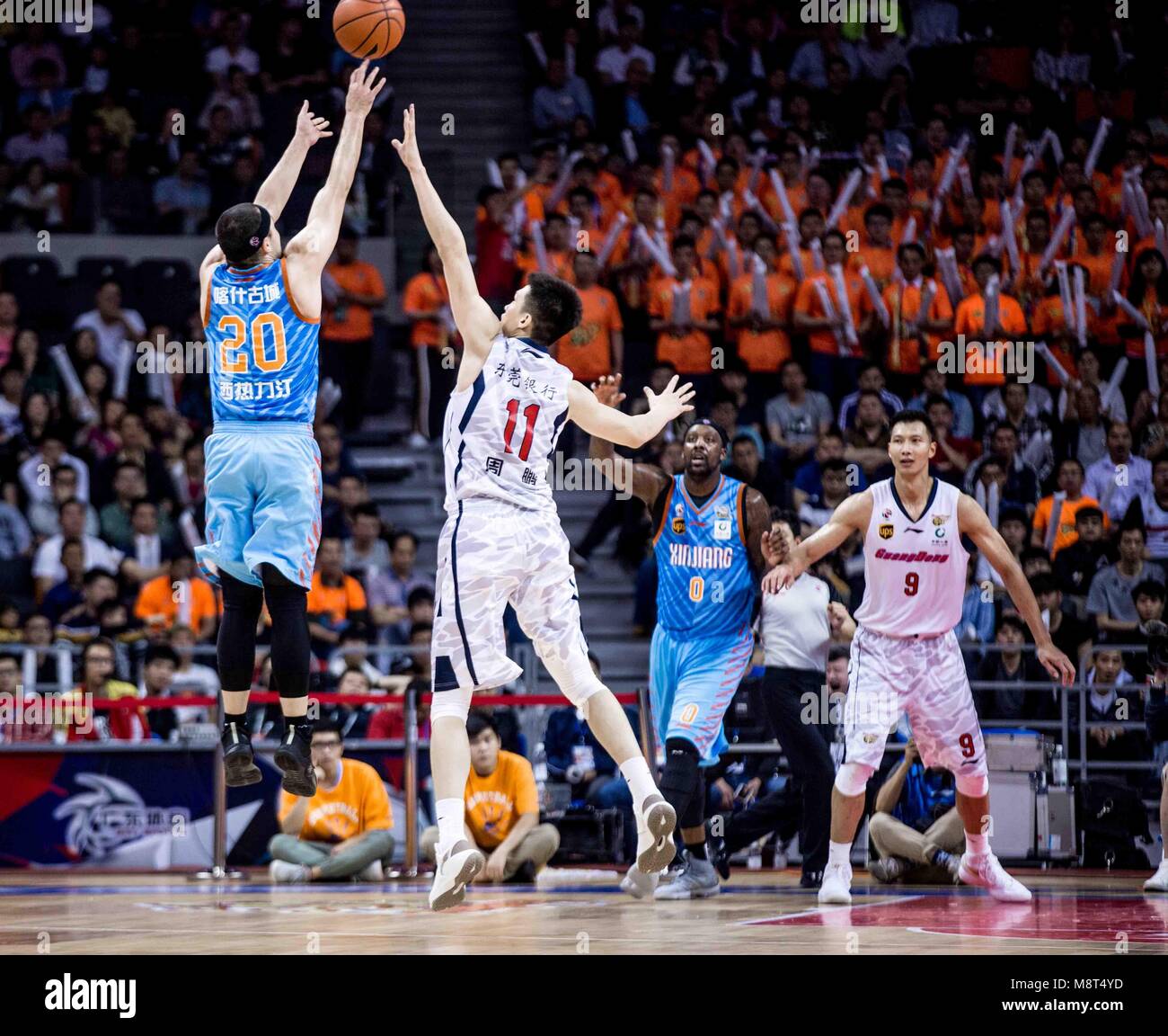 The Xinjiang Flying Tigers Basketball Team defeats Guangdong Tigers 95 ...
