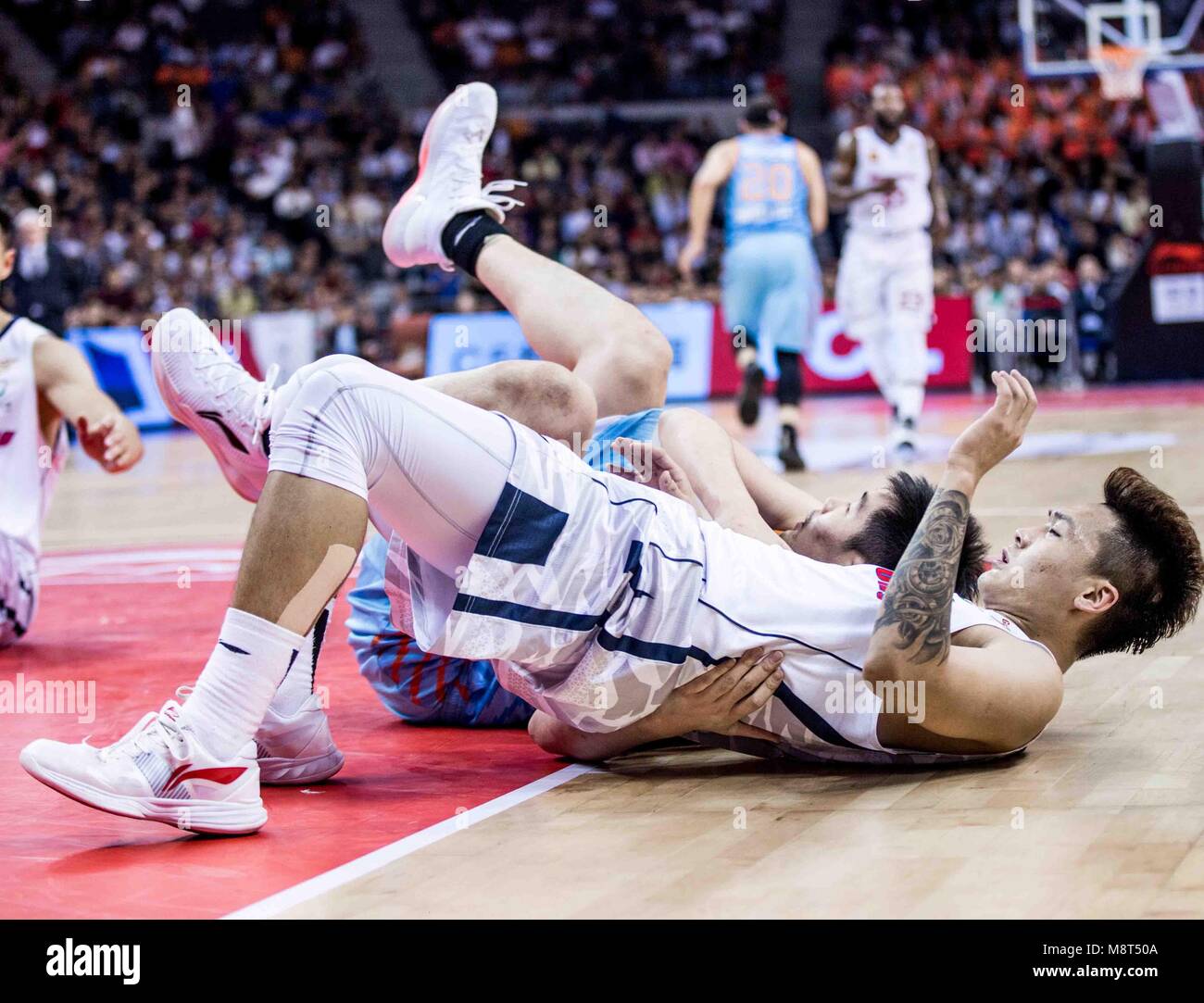 The Xinjiang Flying Tigers Basketball Team defeats Guangdong Tigers 95 ...
