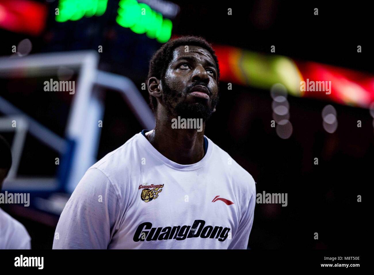 The Xinjiang Flying Tigers Basketball Team defeats Guangdong Tigers 95 ...