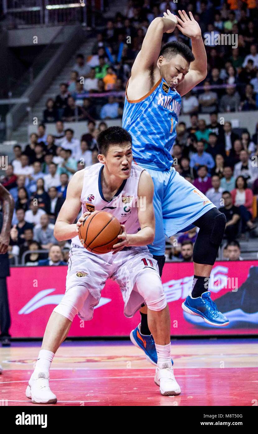 The Xinjiang Flying Tigers Basketball Team defeats Guangdong Tigers 95 ...