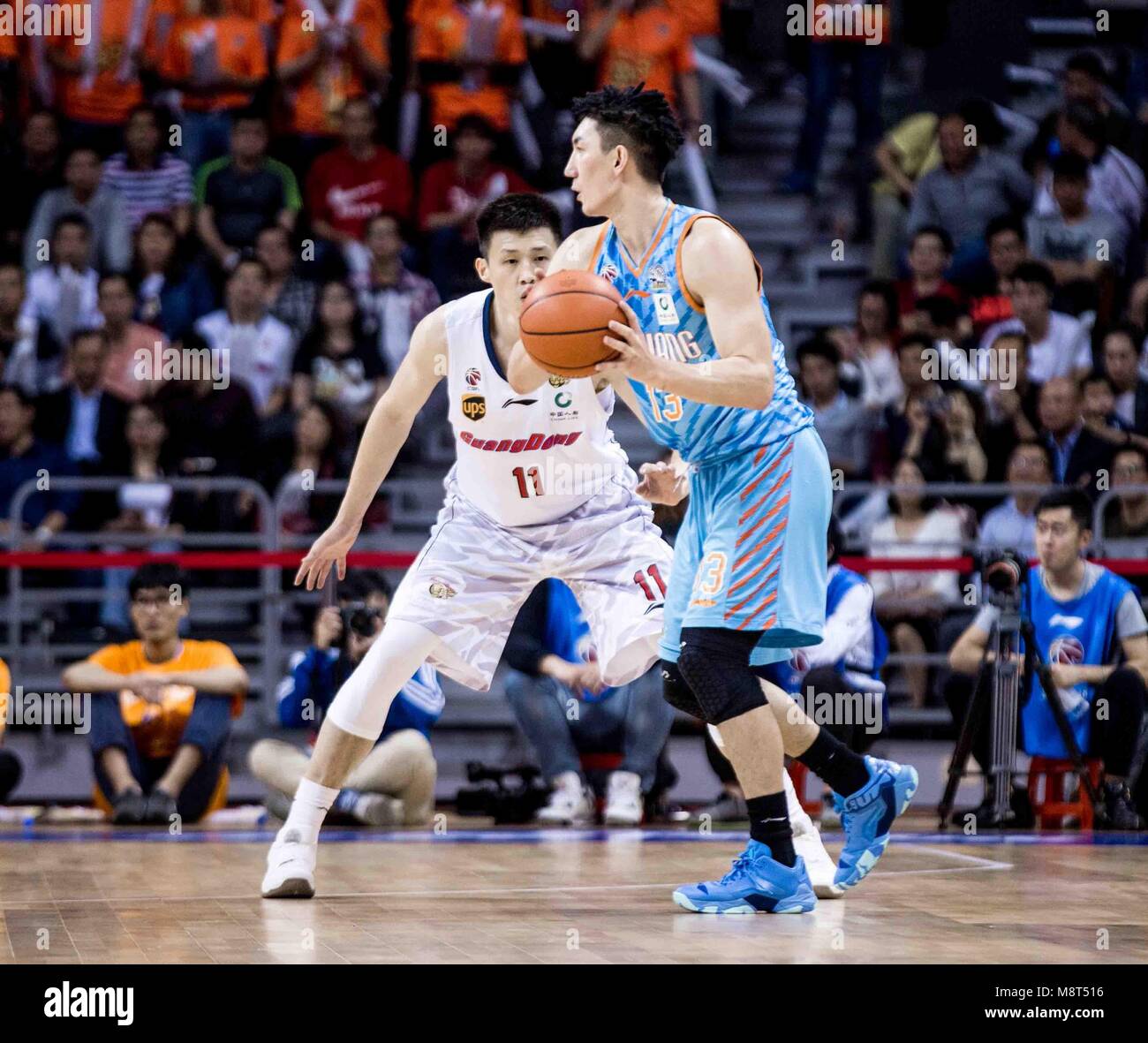 The Xinjiang Flying Tigers Basketball Team defeats Guangdong Tigers 95 ...