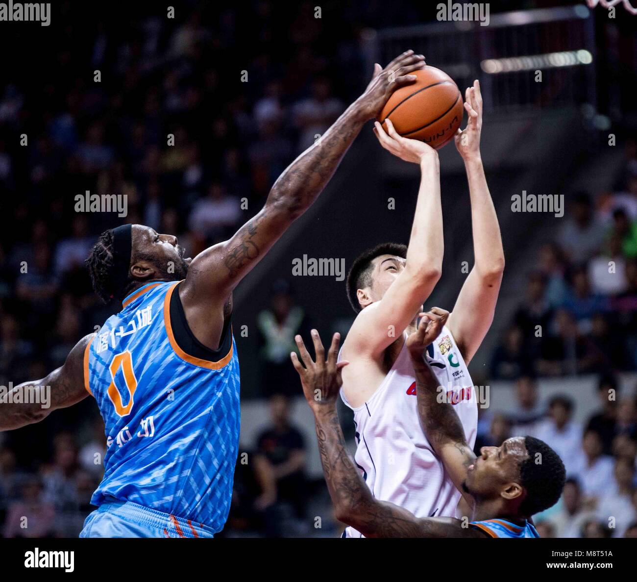 The Xinjiang Flying Tigers Basketball Team defeats Guangdong Tigers 95 ...