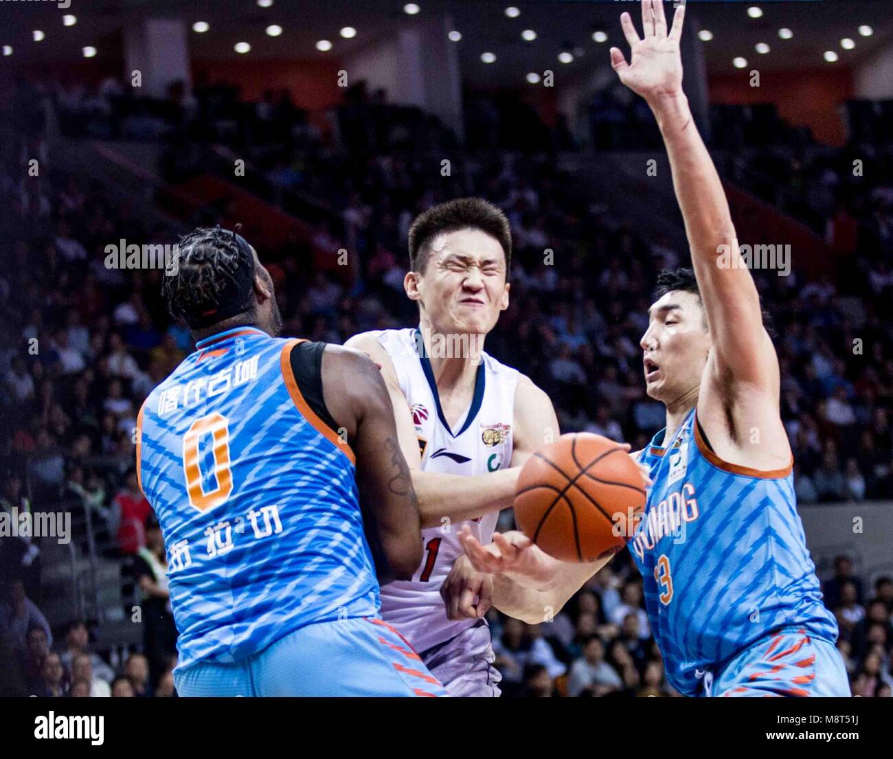 The Xinjiang Flying Tigers Basketball Team defeats Guangdong Tigers 95 ...