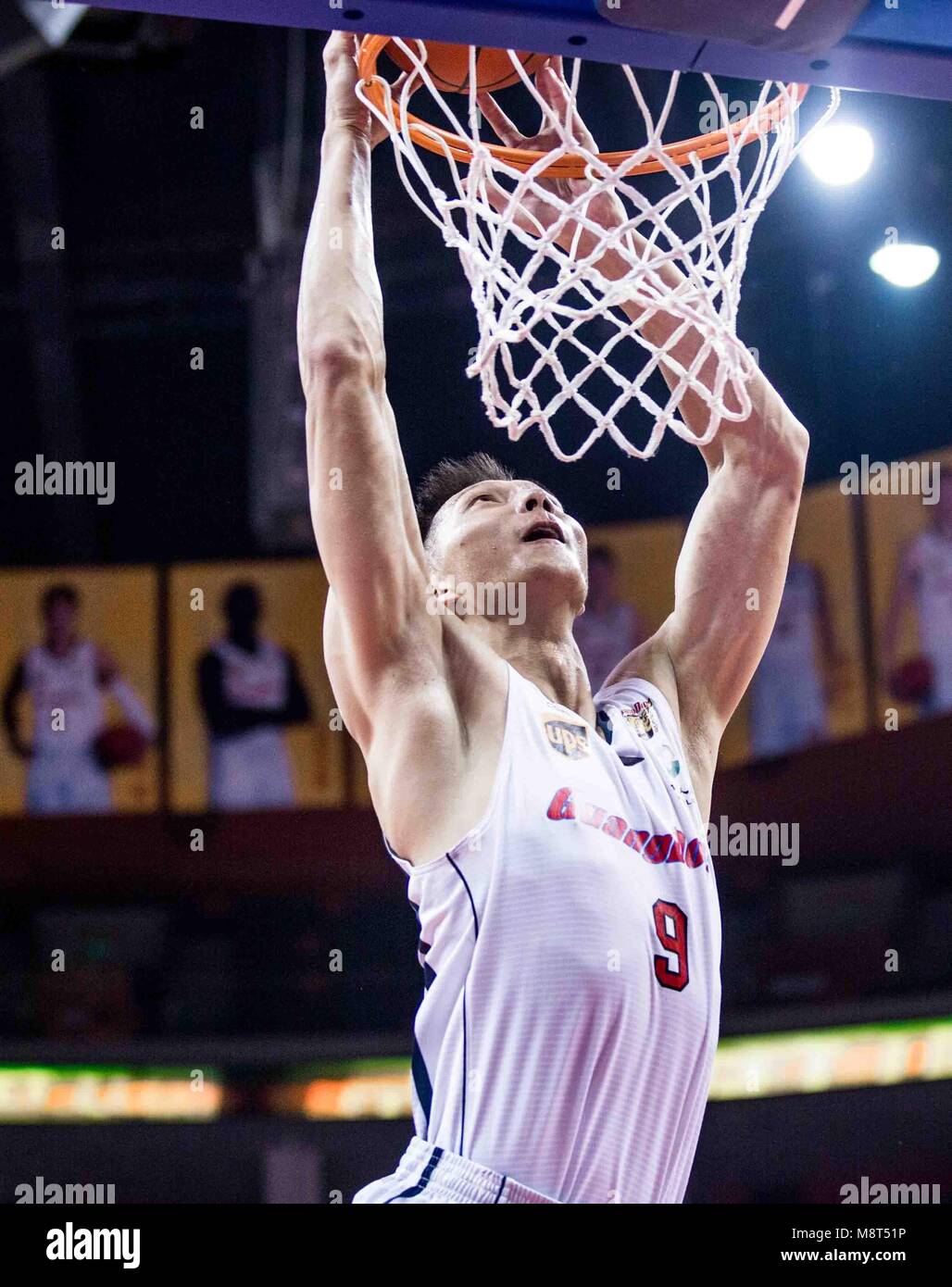The Xinjiang Flying Tigers Basketball Team defeats Guangdong Tigers 95 ...