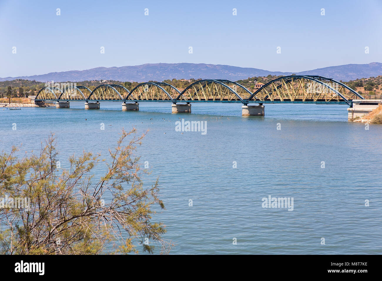 Railway arches arch urban hi-res stock photography and images - Alamy