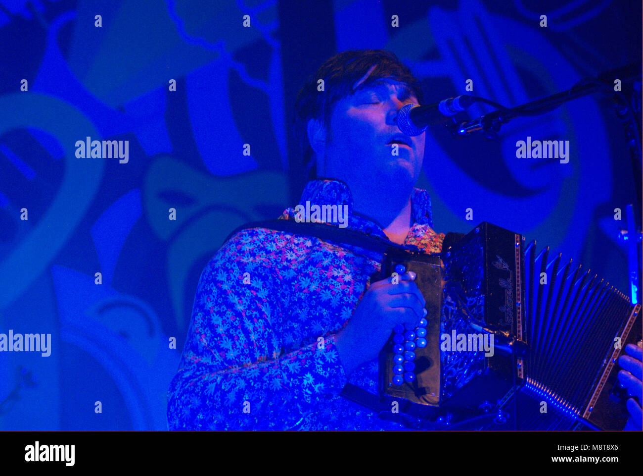 Bellowhead band hi-res stock photography and images - Alamy