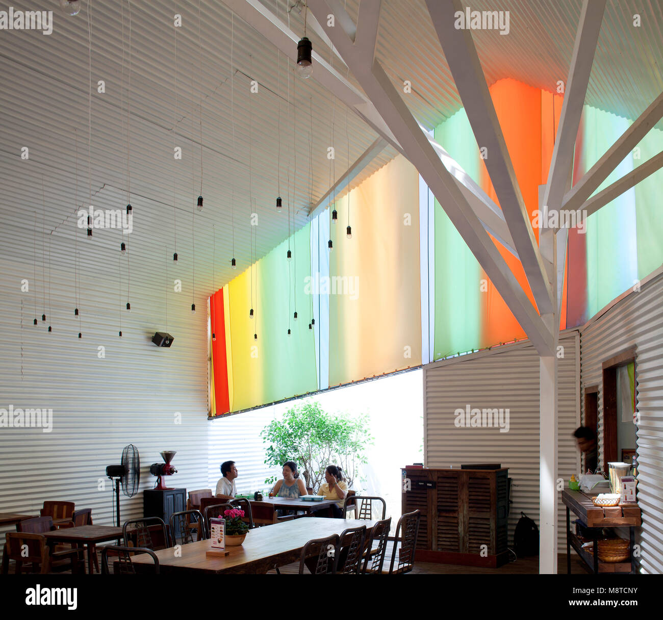 Structural column hi-res stock photography and images - Alamy