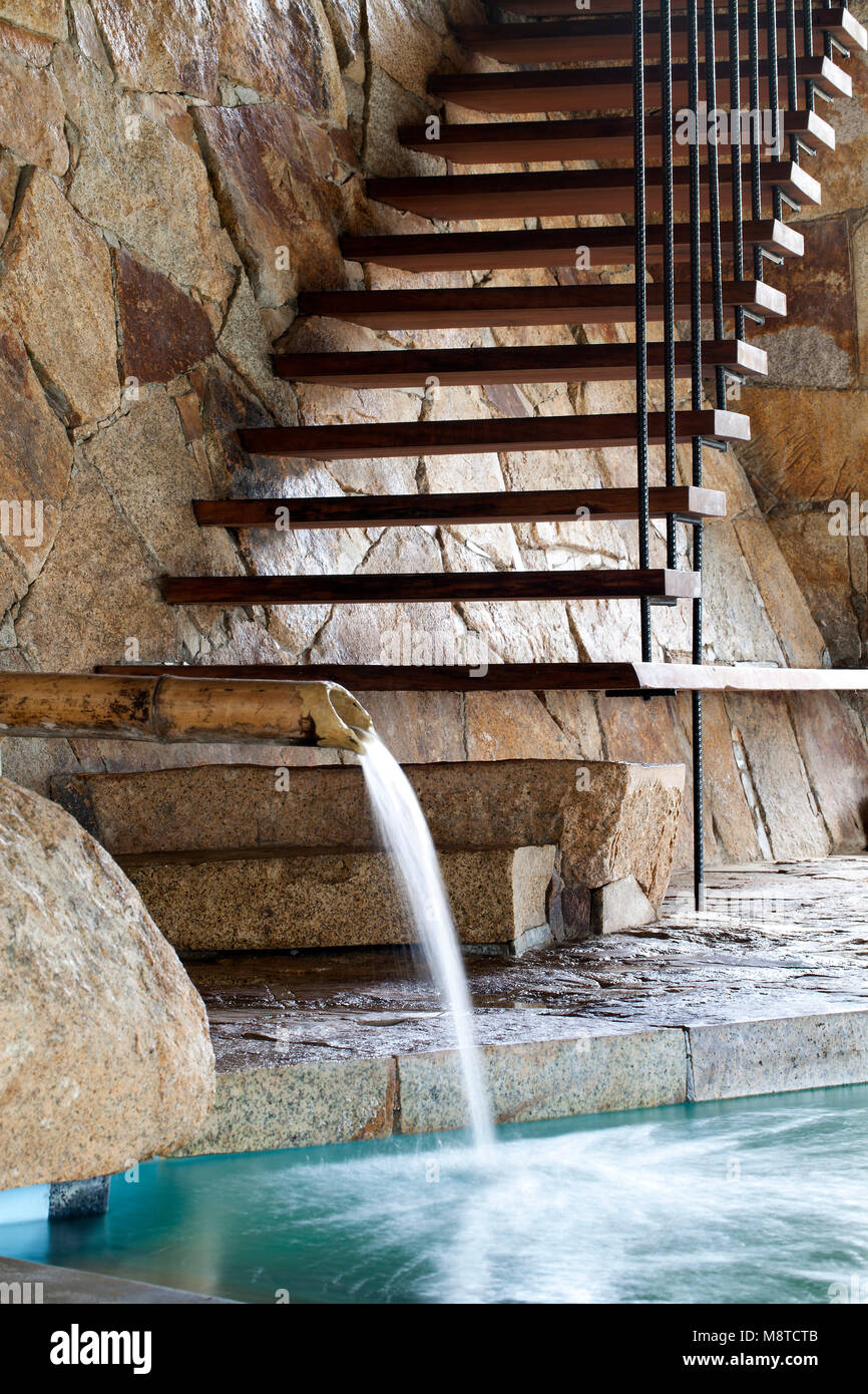 Indoor swimming pool falling water hi-res stock photography and images ...