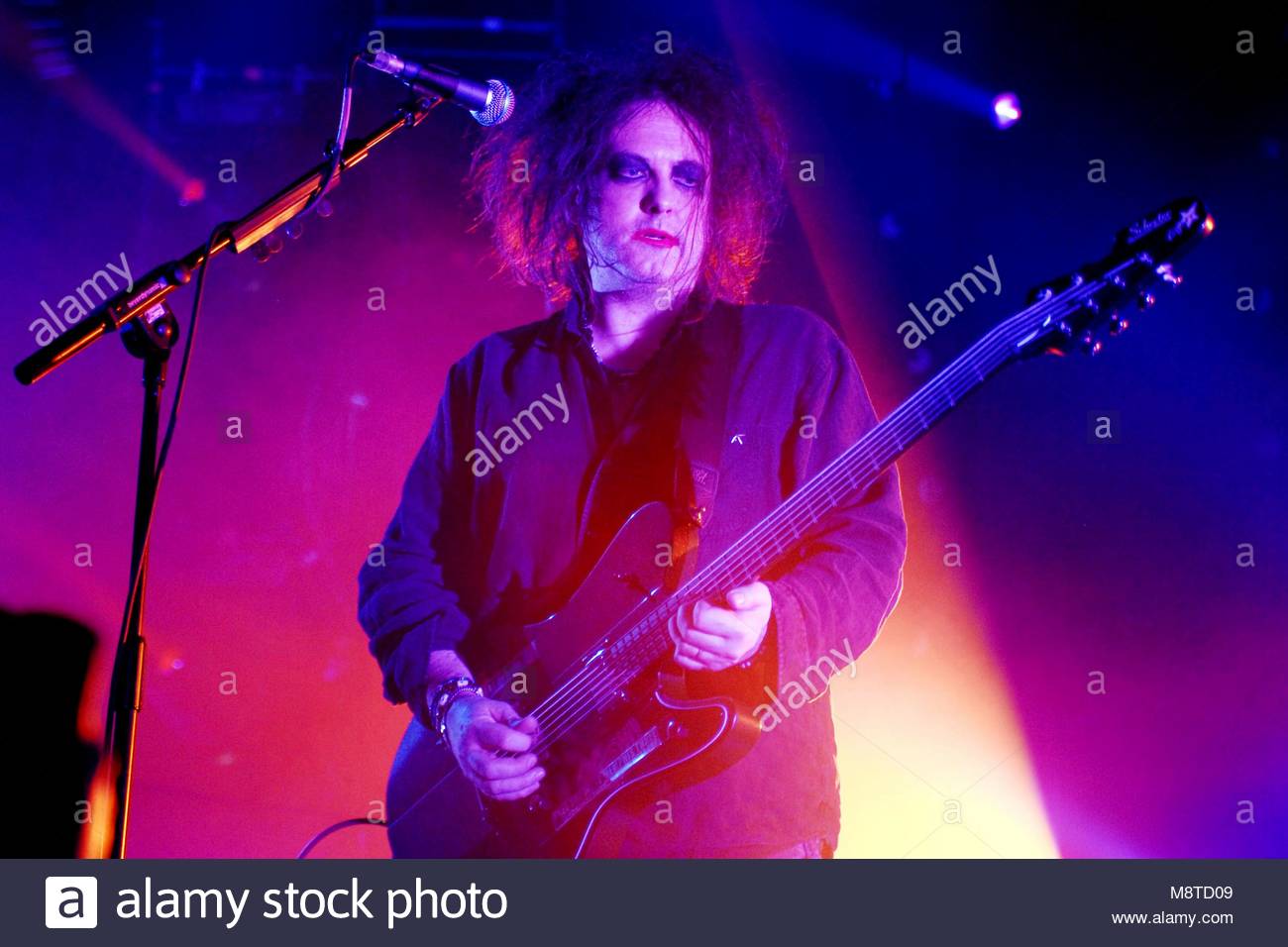 Robert Smith The Cure Stock Photos & Robert Smith The Cure Stock Images ...