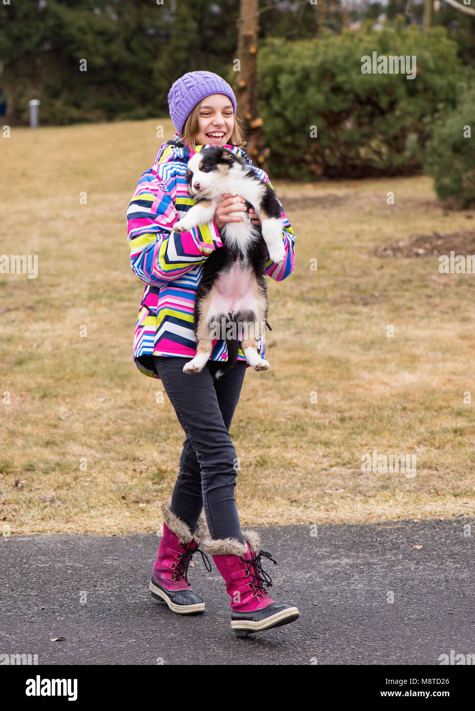 Black teen girl dog hi-res stock photography and images - Alamy