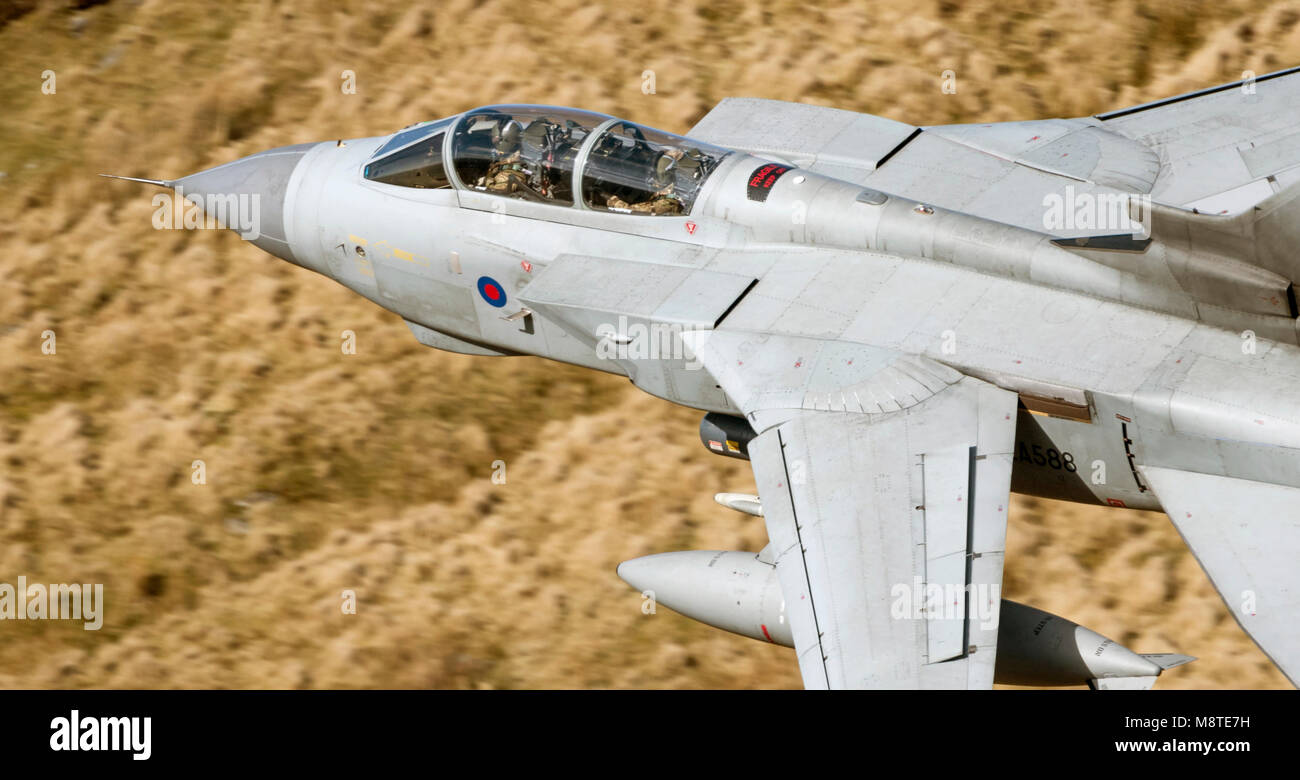 RAF Tornado Gr4, flying low level in the Mach Loop, LFA7 in Snowdonia ...