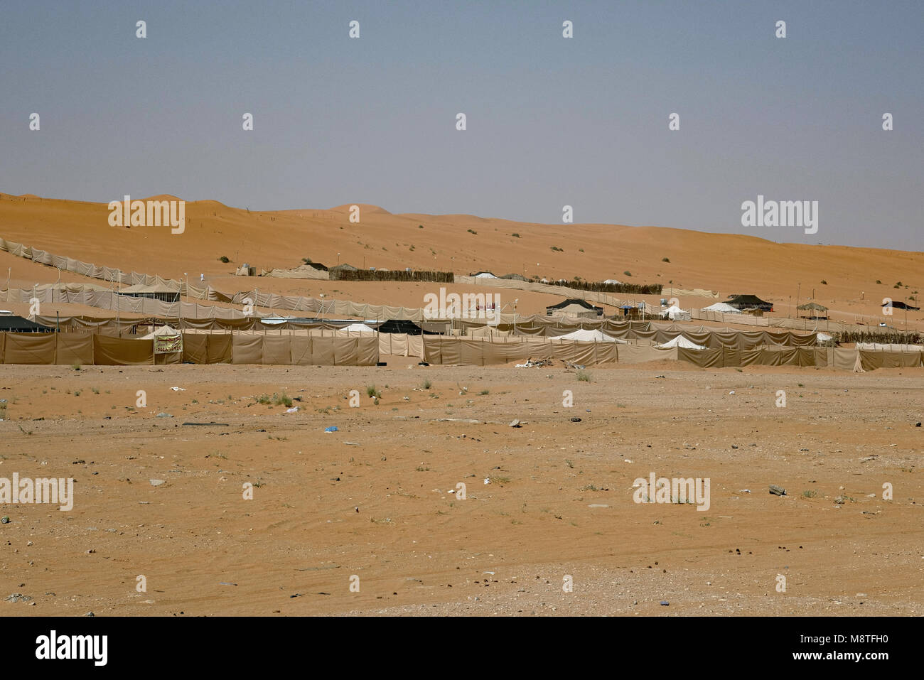 Camps with quad bike rentals on the dunes of Thumamah National Park ...