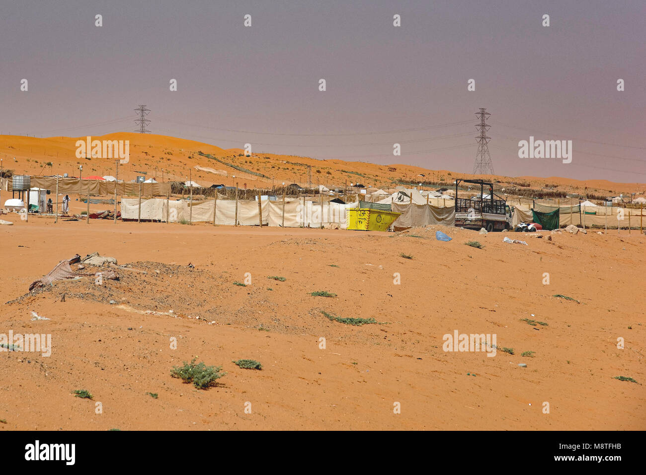 Camps with quad bike rentals on the dunes of Thumamah National Park ...