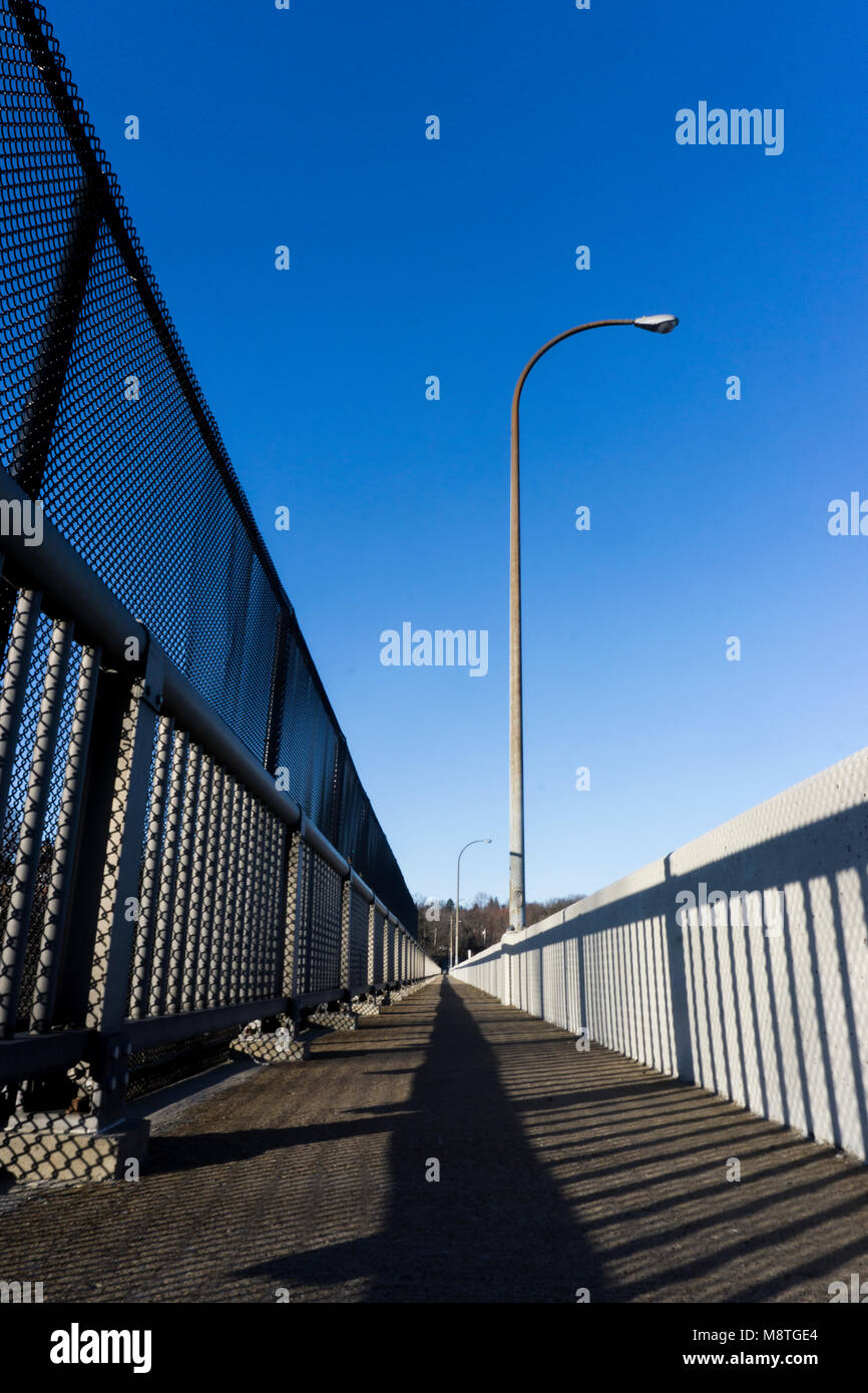 An interesting vanishing point on a bridge Stock Photo - Alamy
