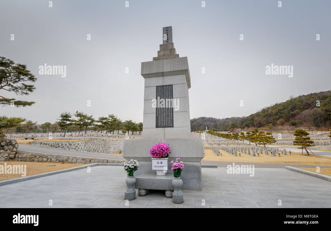 Seoul, South Korea - March 19, 2018 : Tombstones in Seoul National ...