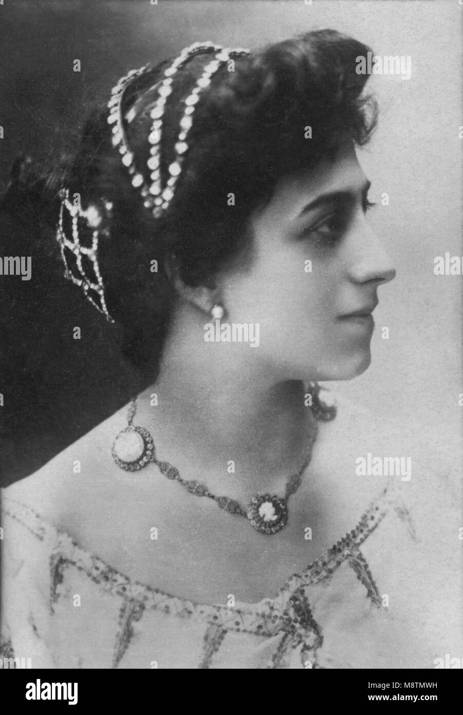 Carlotta zambelli Black and White Stock Photos & Images - Alamy