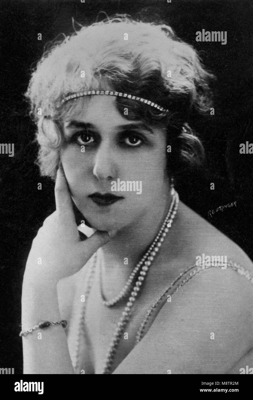 Gabrielle robinne hi-res stock photography and images - Alamy