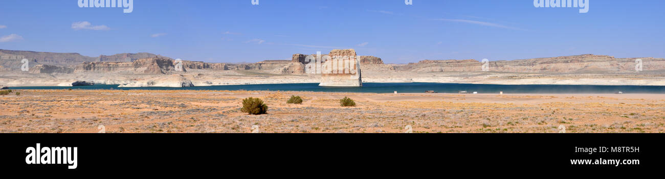 Lone rock beach lake powell hi-res stock photography and images - Alamy