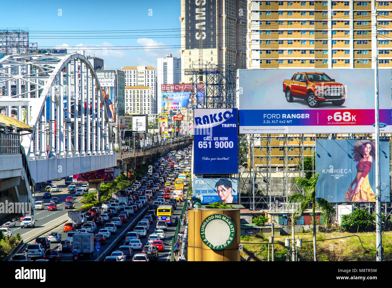 Mar 9,2018 rush hour at Epifanio de los Santos Avenue(EDSA) in Manila ...