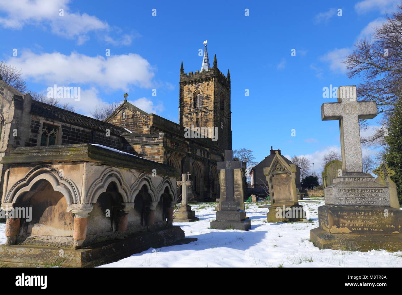 St marys church whitkirk hi-res stock photography and images - Alamy