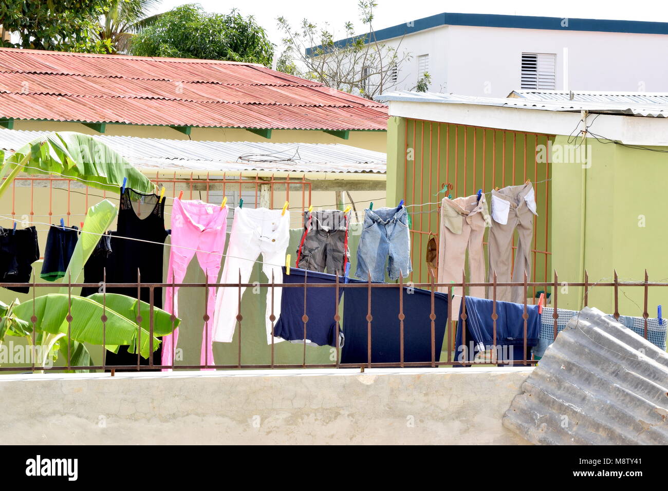 Hanging clothes on fence dry hi-res stock photography and images - Alamy