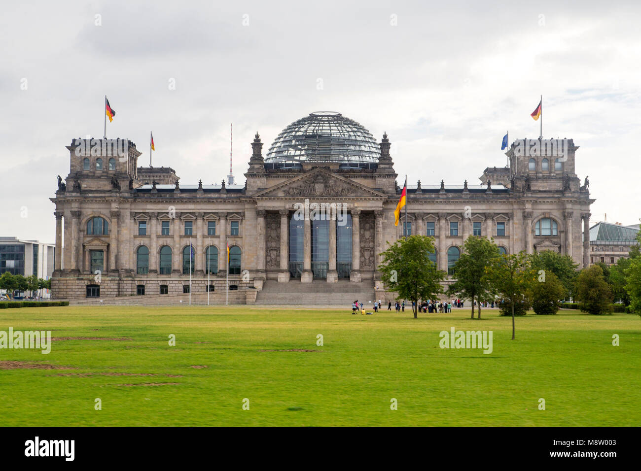 Berlin. view of the Reichstag, seat of the Bundestag Stock Photo - Alamy