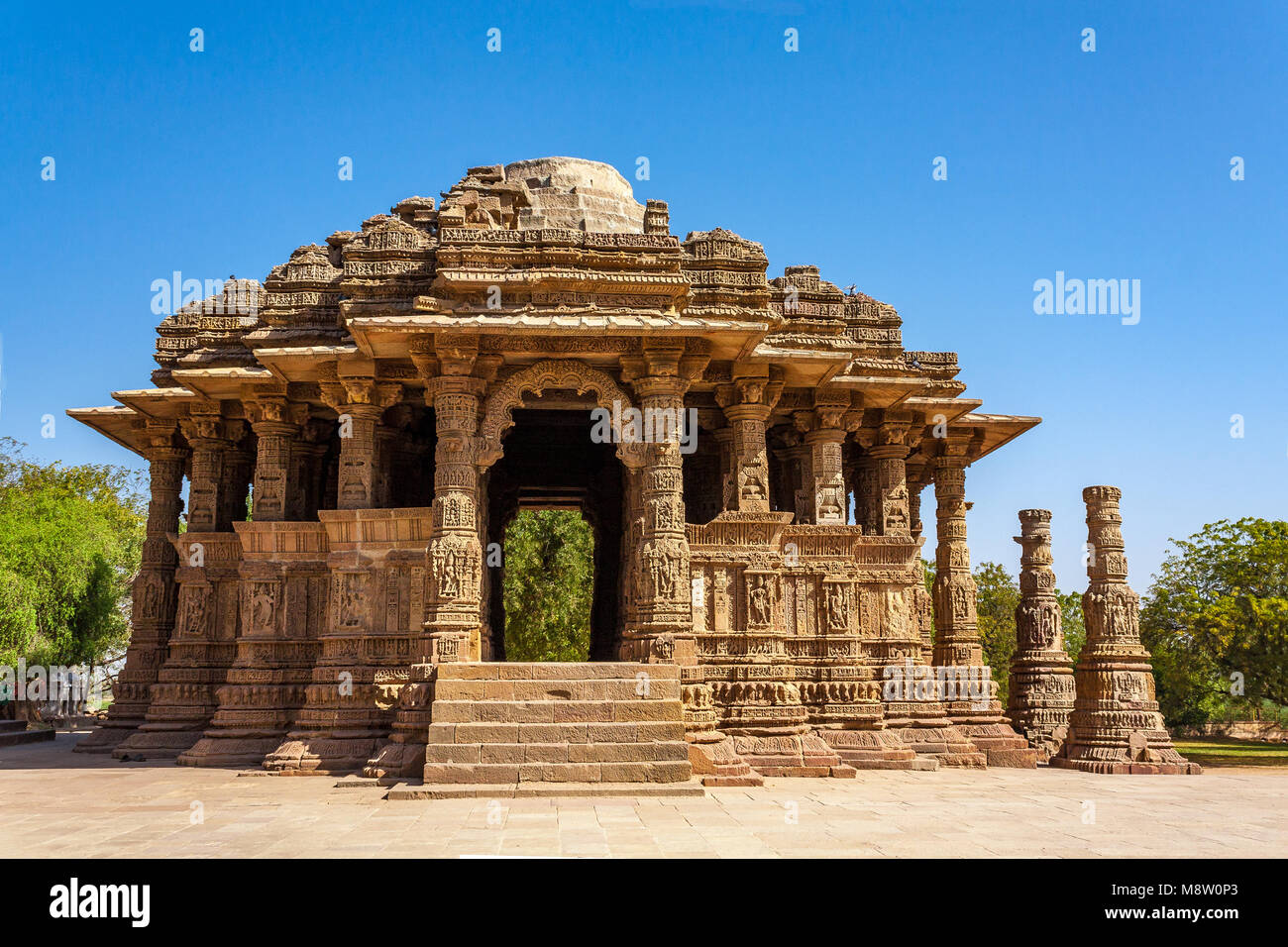 The sun temple modhera hi-res stock photography and images - Alamy