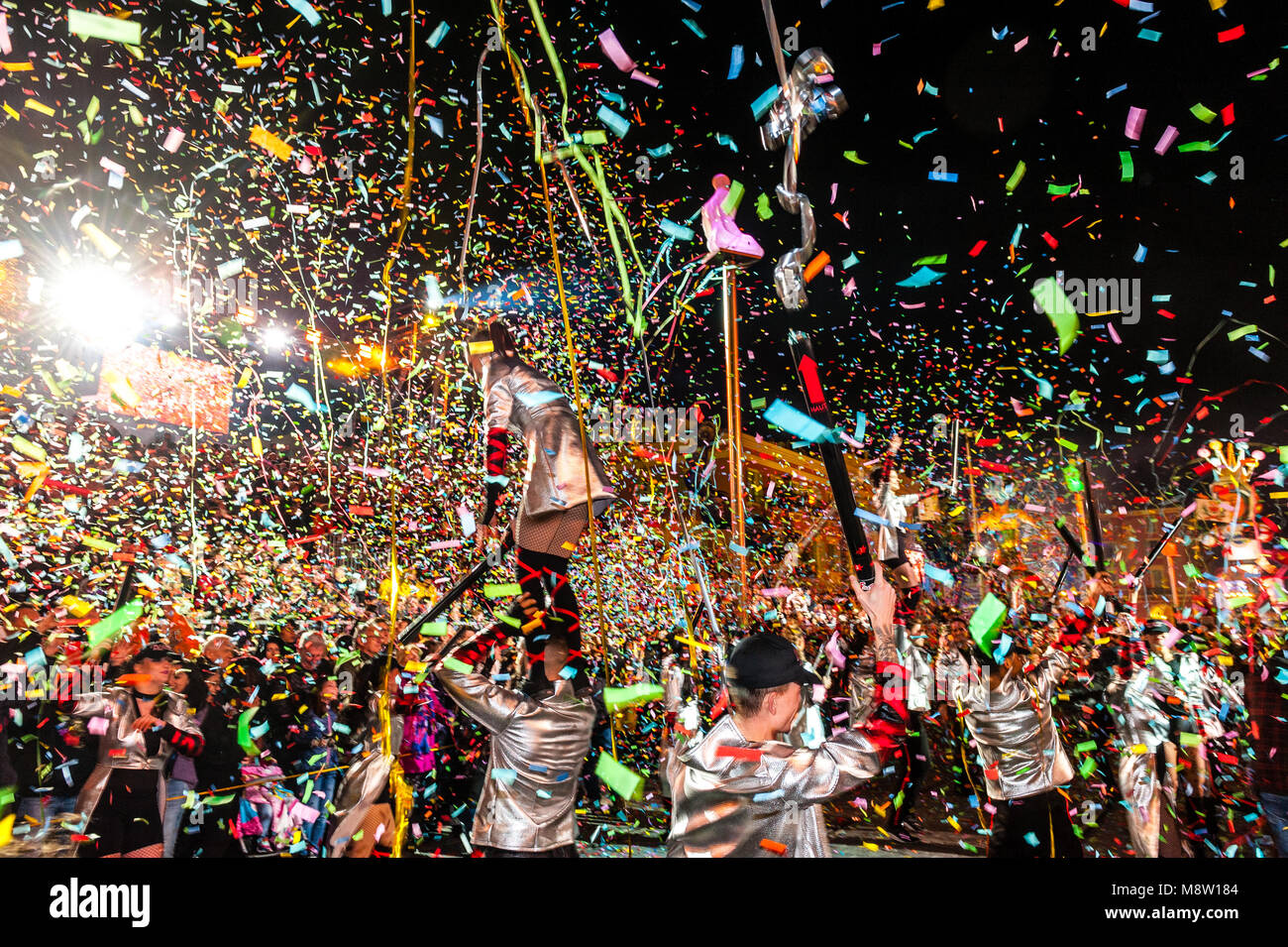 Confetti jet hi-res stock photography and images - Alamy