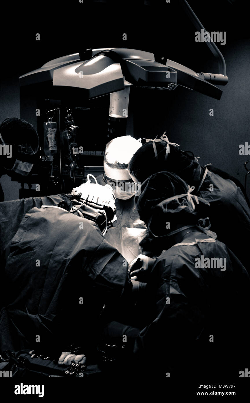 Surgeons at work Stock Photo - Alamy