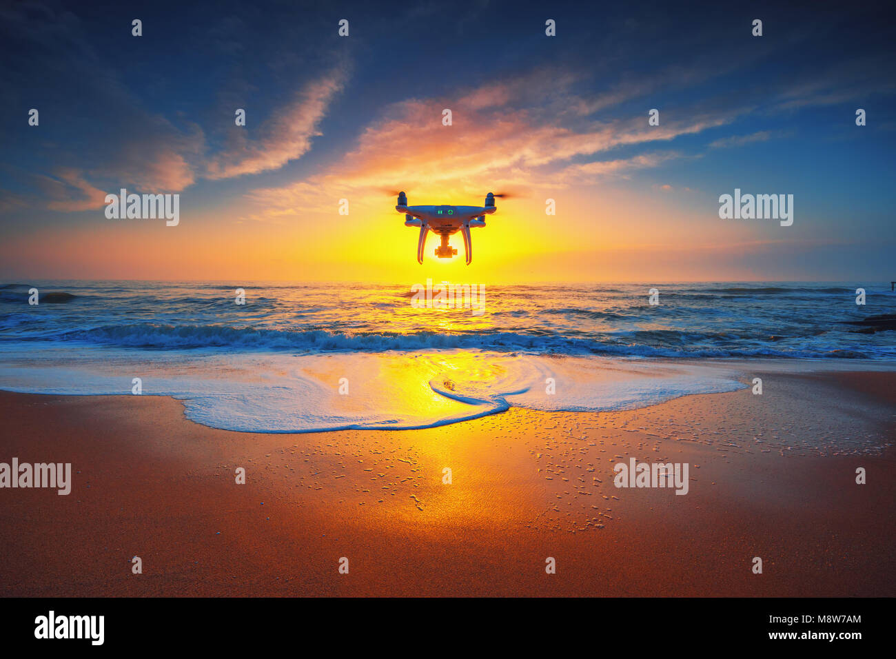 Flying by the sun hi-res stock photography and images - Alamy