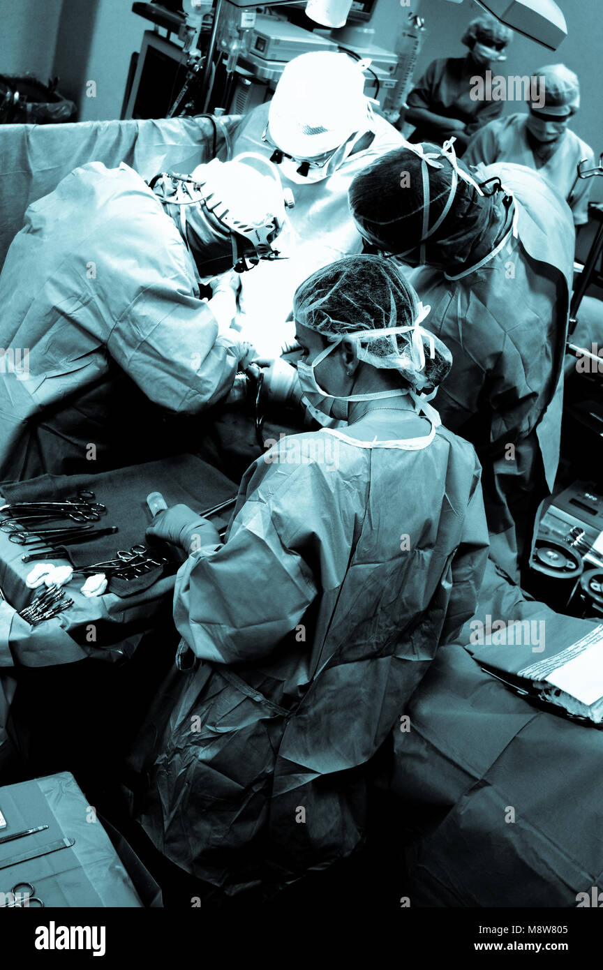 Surgeons at work Stock Photo - Alamy