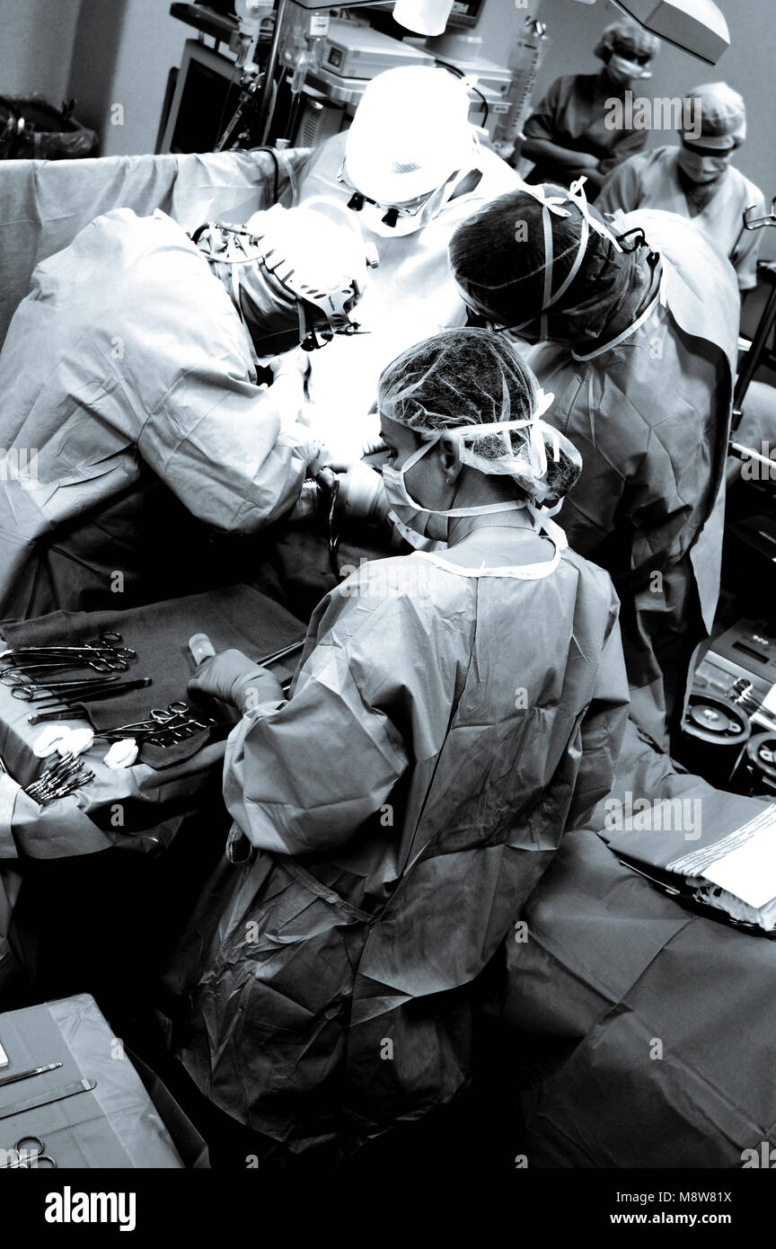 Surgeons at work Stock Photo - Alamy