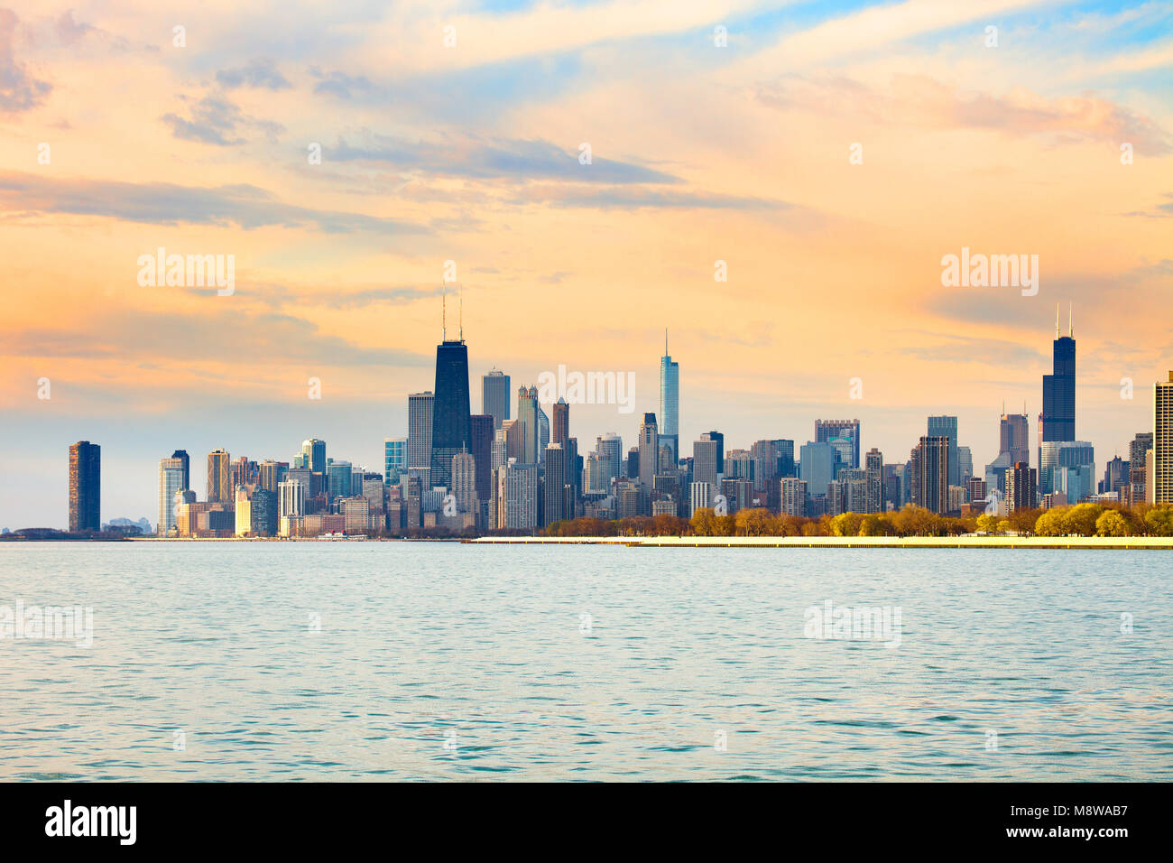 Downtown city skyline of Chicago at dawn, Illinois, USA Stock Photo - Alamy