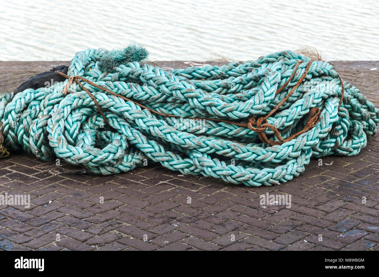 Thick rope hi-res stock photography and images - Alamy