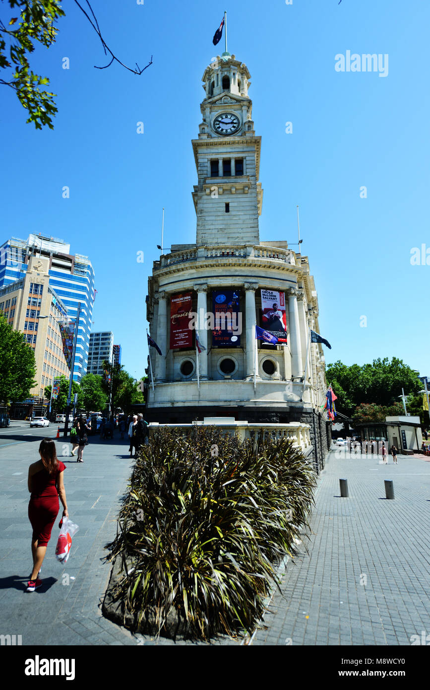 Auckland Town Hall is a historic building on Queen Street in the ...