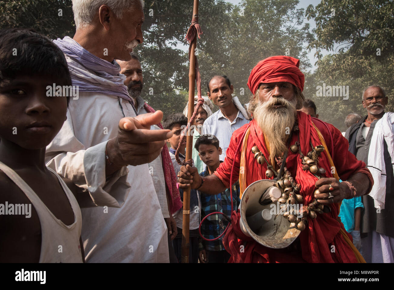 A traditional entertainer at the trading fair, Sonepur Mela, Sonepur ...