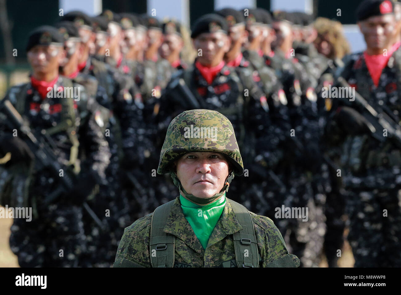 Philippine army hi-res stock photography and images - Alamy