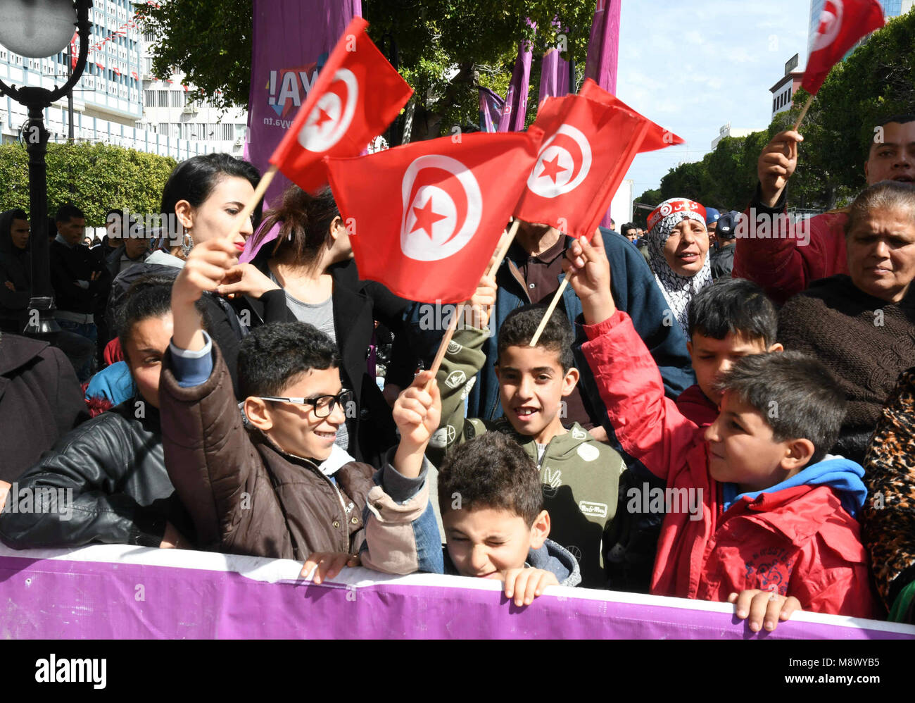 Tunis, Tunisia. 20th Mar, 2018. People celebrate the 62nd anniversary ...