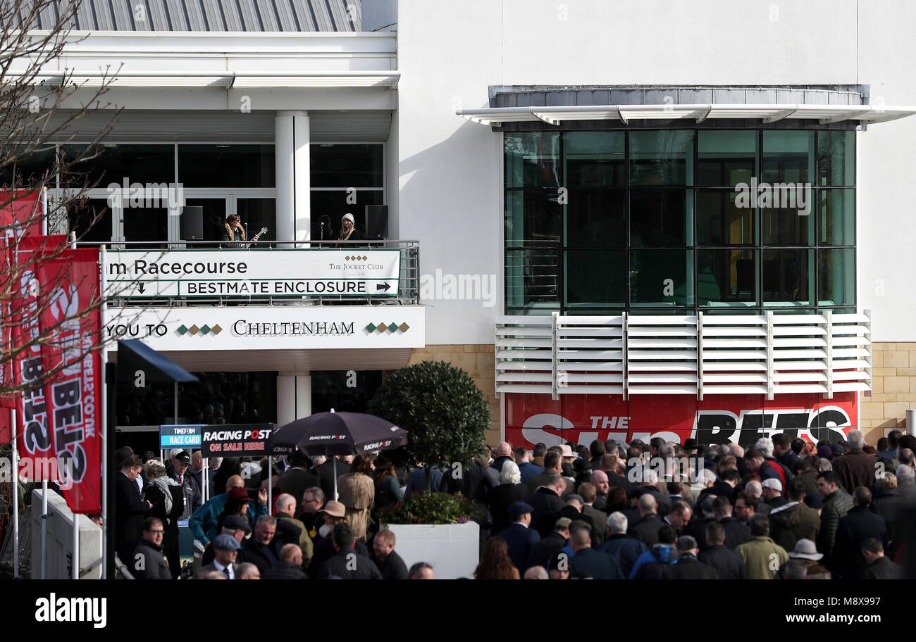 Mason taylor hi-res stock photography and images - Alamy