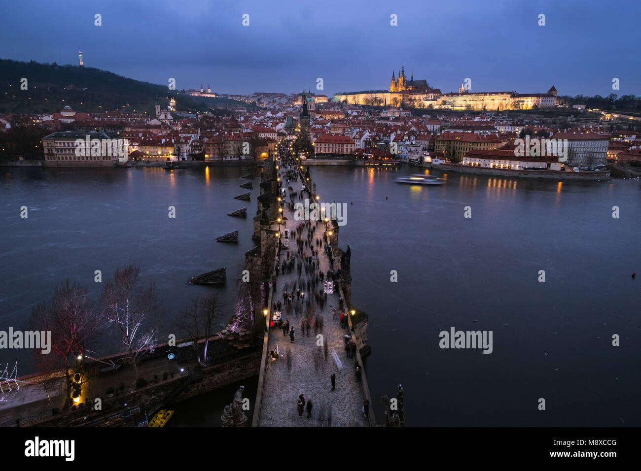 Time lapse cityscape aerial view hi-res stock photography and images - Alamy