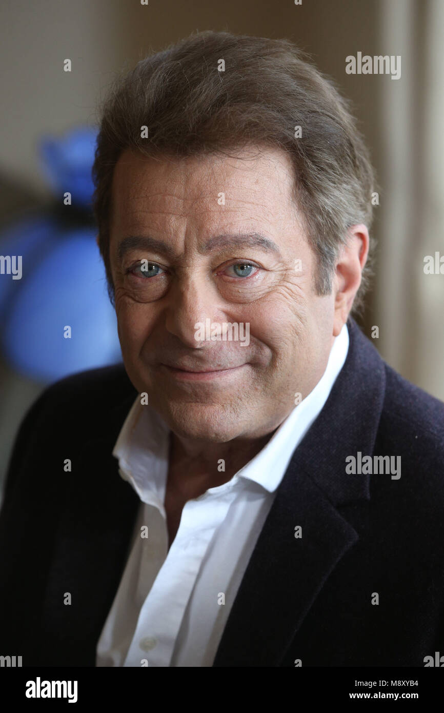 Jeff Wayne, composer of the musical The War of The Worlds at his studio ...