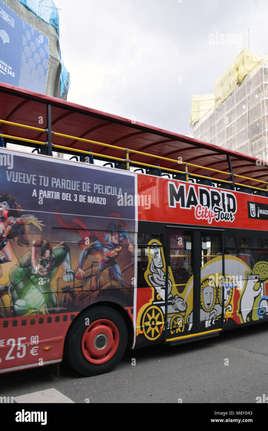 Madrid city tour bus hi-res stock photography and images - Alamy