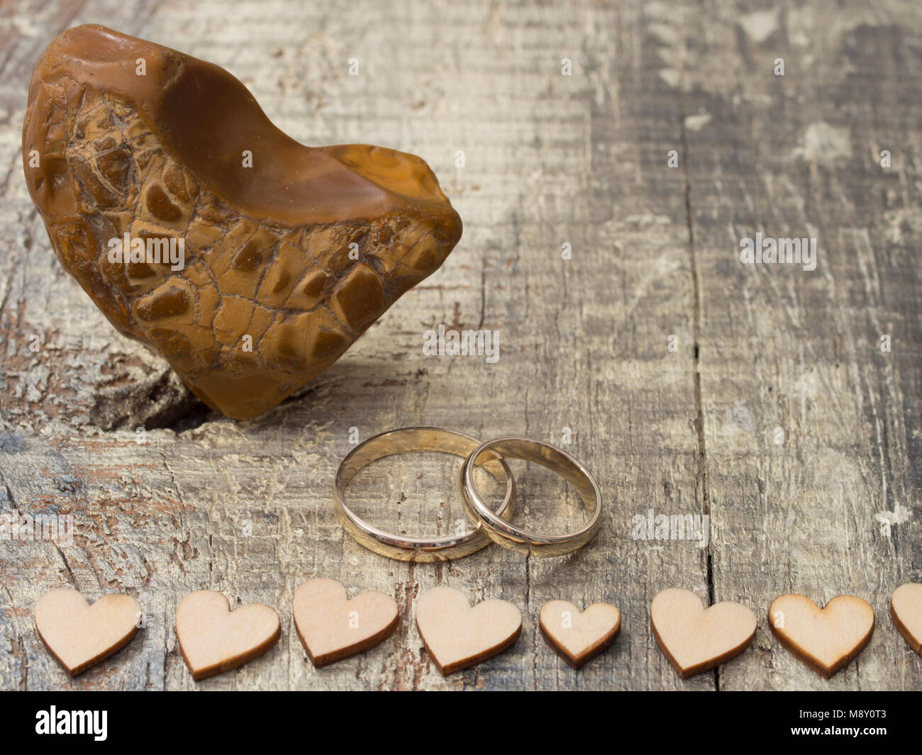 wedding rings in the decorative arrangement Stock Photo - Alamy