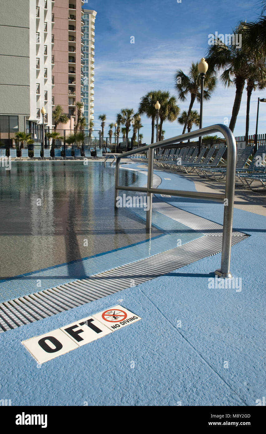 Shallow pool hi-res stock photography and images - Alamy